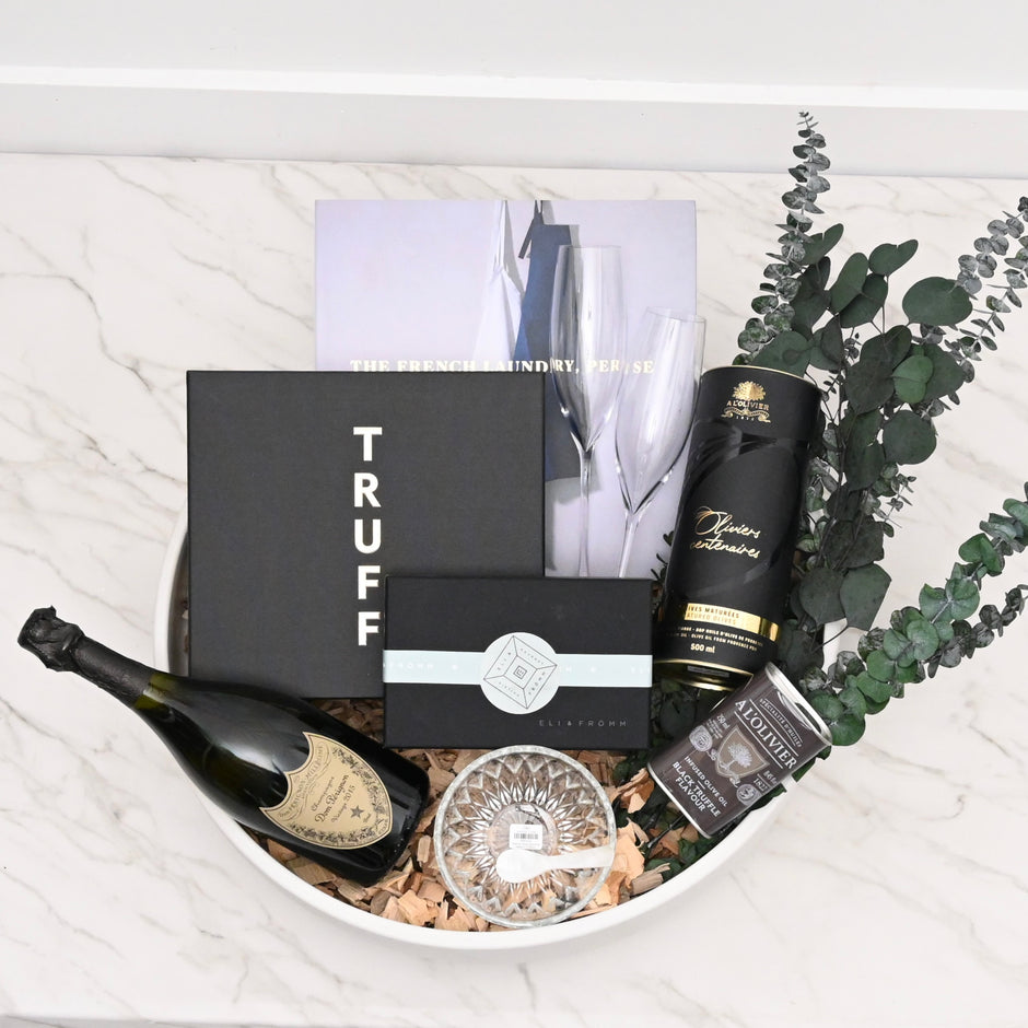 Luxury villa closing gifts – La Madeleine Luxury Gifts